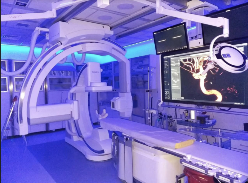 Primer paciente tratado con el sistema eShunt® para hidrocefalia ...